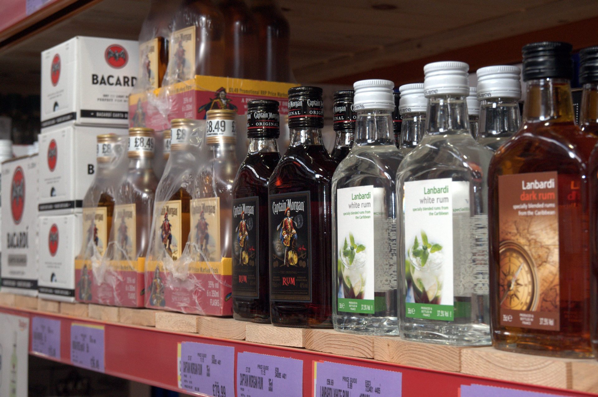 Dee Bee Wholesale – Northern Click